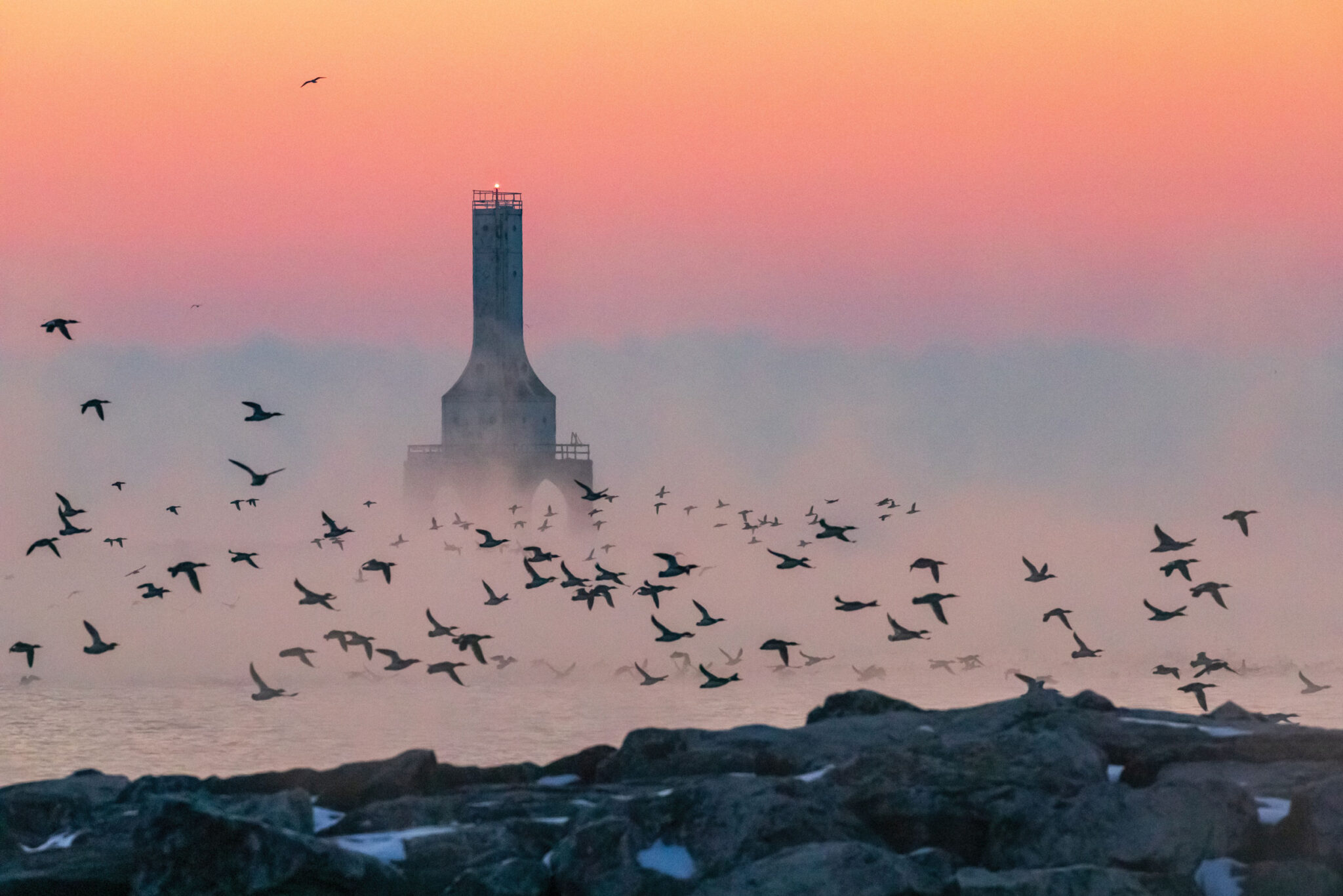An Ethereal Photo of Port Washington’s Lighthouse | Milwaukee Magazine