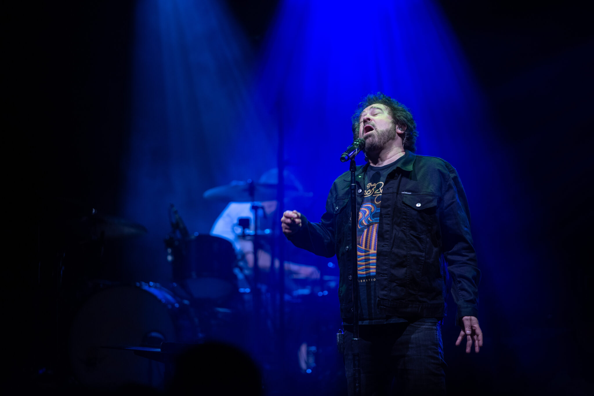 Review: Counting Crows at the Miller High Life Theatre | Milwaukee Magazine