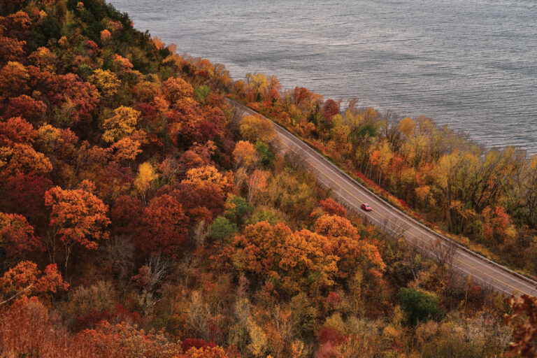 Wisconsin’s Great River Road Is the Ultimate Fall Drive