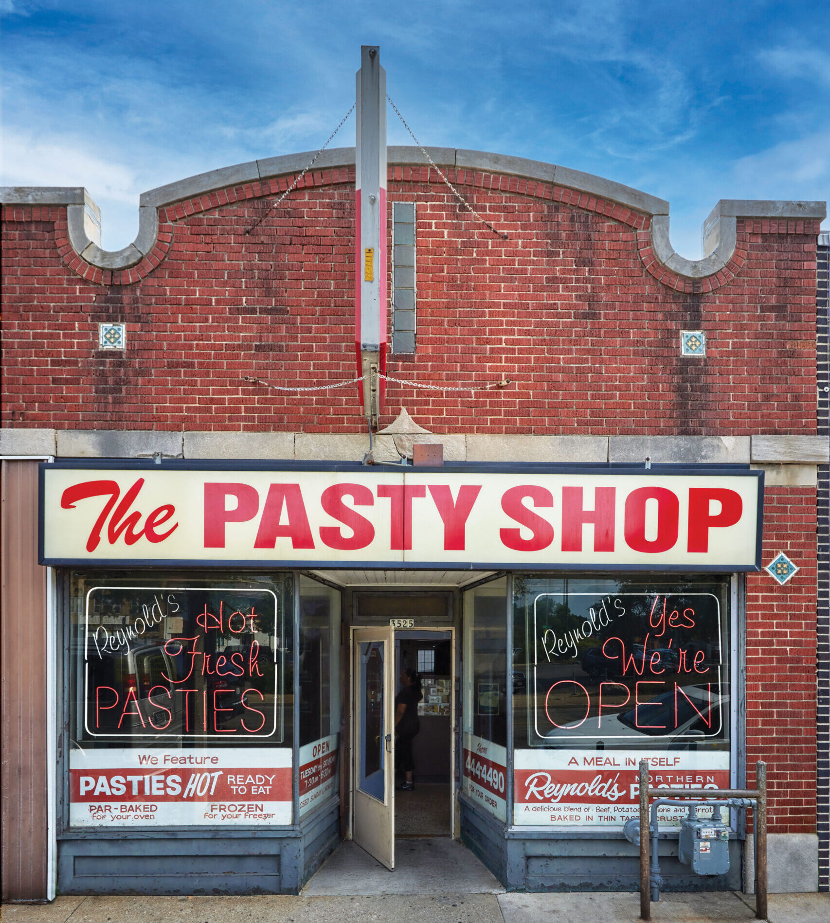 The Secret Behind the Delicious Meat Pies at Reynold’s Pasty Shop