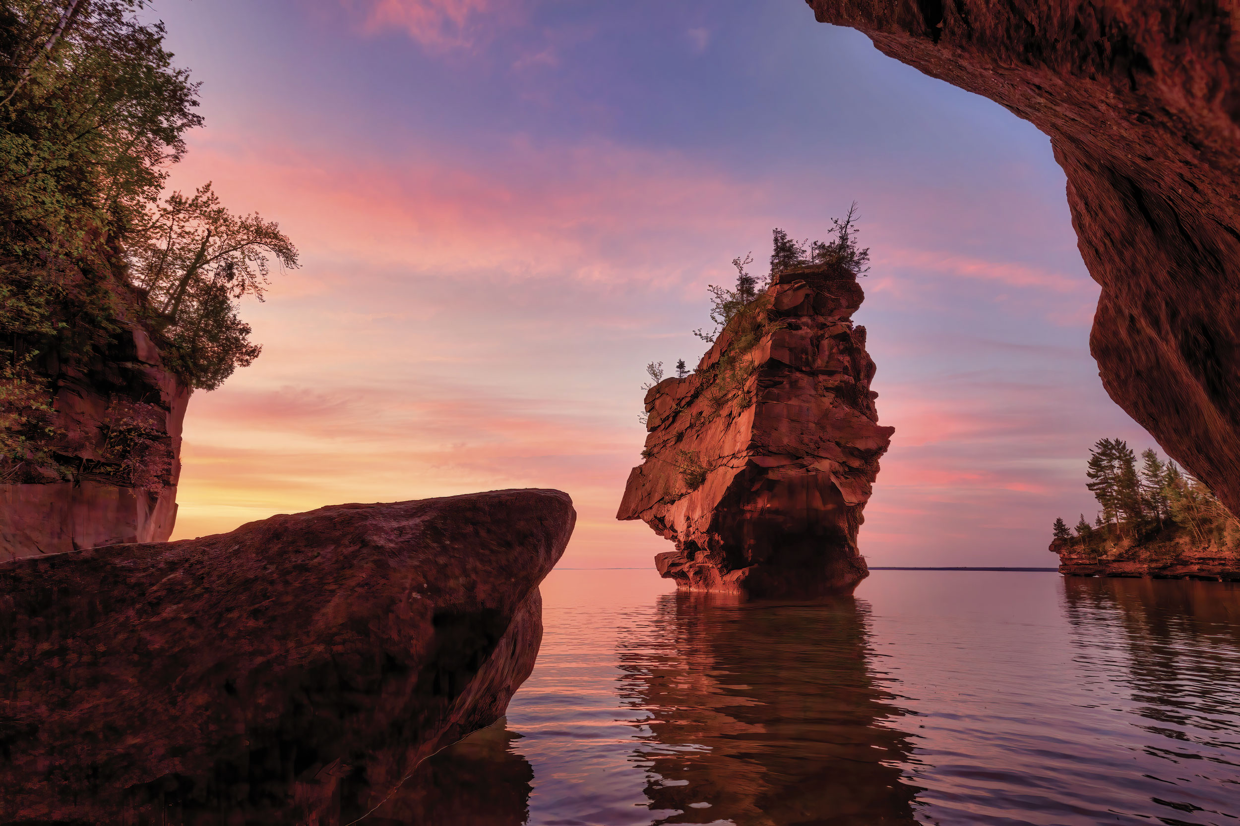 Plan Your Trip to the Apostle Islands With This Guide