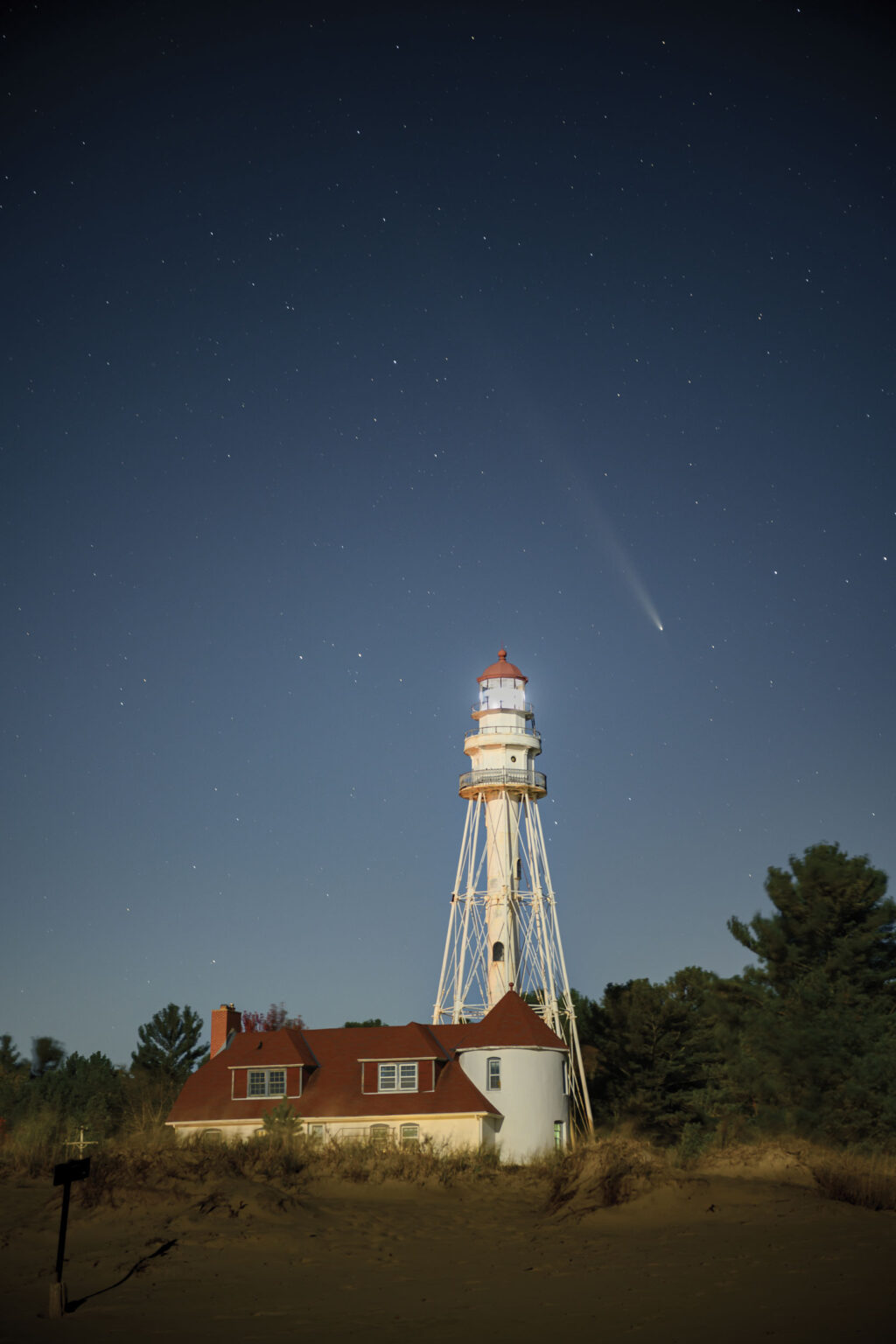 Must-See Historic Wisconsin Lighthouses