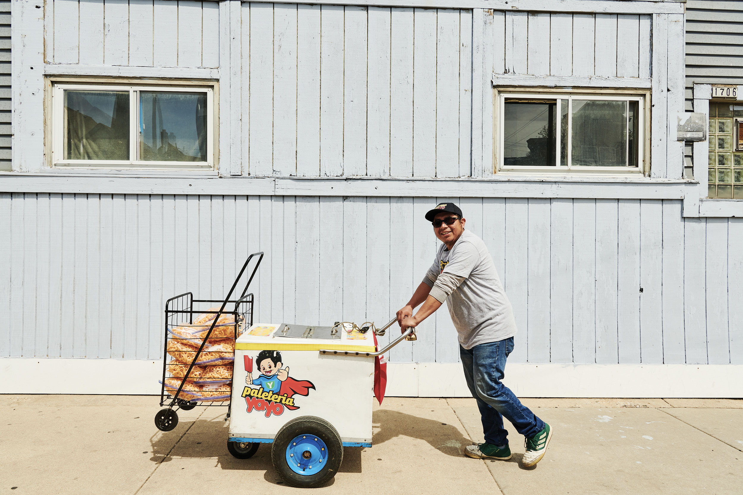 A Day in the Life of a Milwaukee Paletero