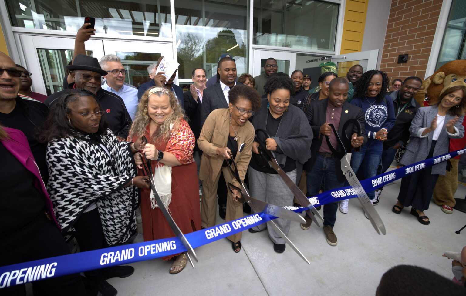 The Redesigned Martin Luther King Library Branch Opens in Harambee ...