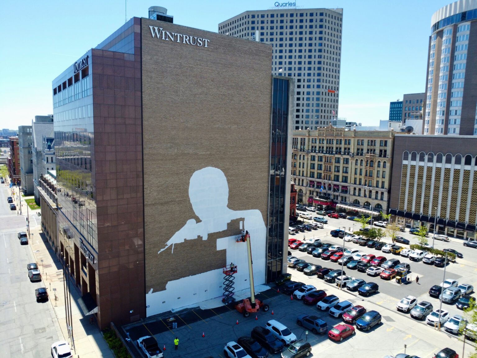 A New Bob Uecker Mural Is Going Up in Downtown Milwaukee